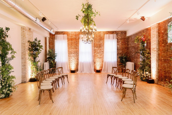 The Revel Room | Northeast Minneapolis, Minneapolis, Minnesota, United ...