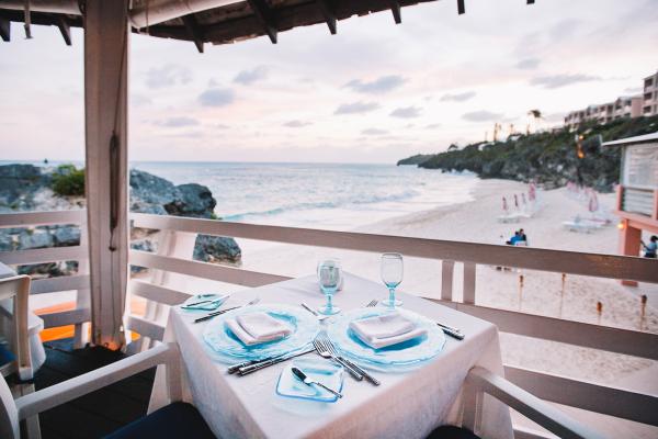 Coconuts Restaurant at The Reefs Resort & Club | Southampton ...