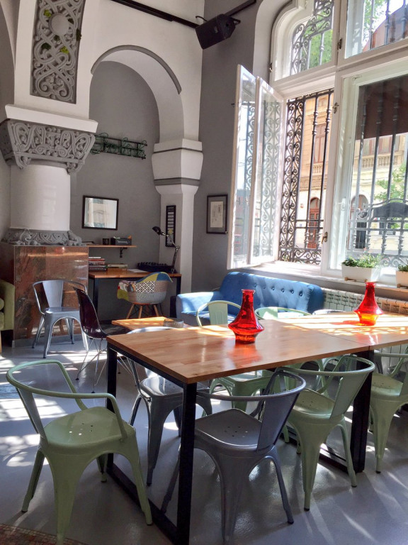 Dialogue Social Bar | București, Municipiul București, Romania, Sector ...